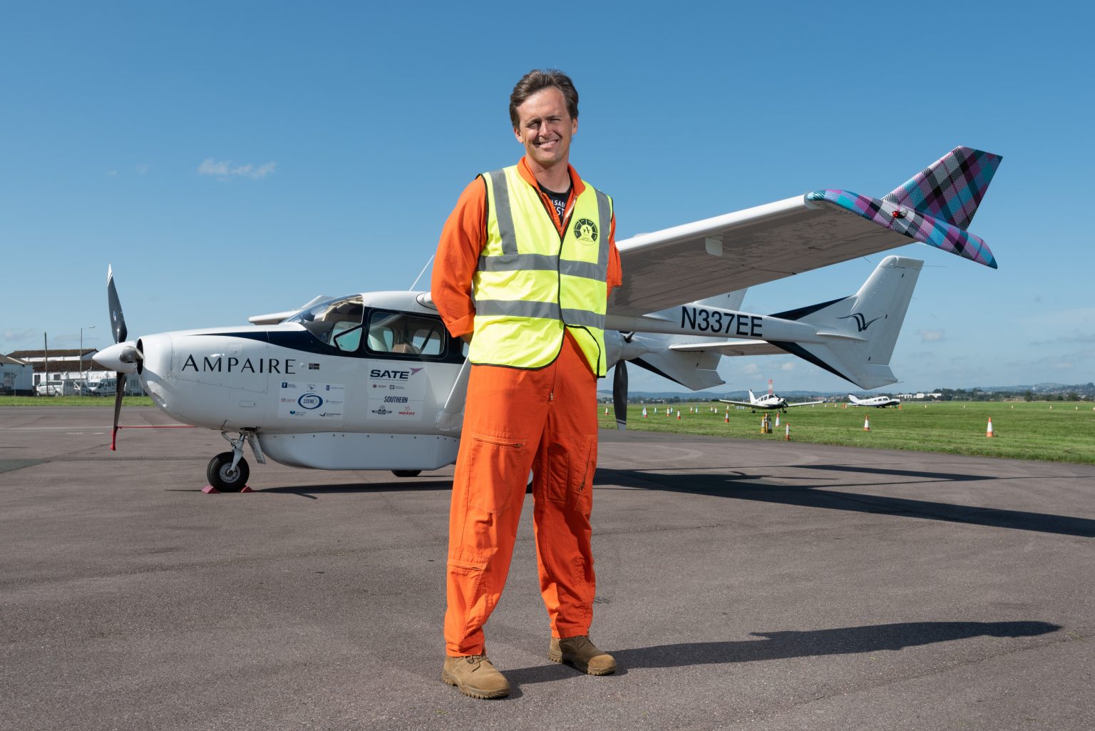 Ampaire brings Hybrid Electric Flight to South West England - Exeter ...